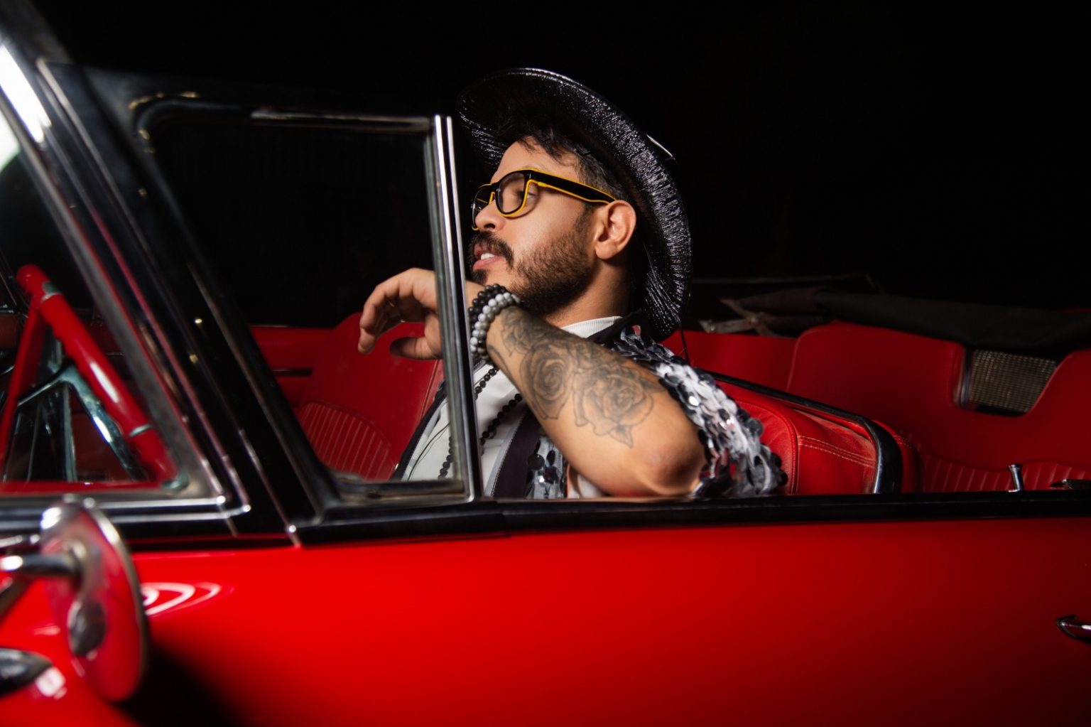 مجلة همسة | الفنان المغربي محمد الرفاعي يطل على الجمهور بعمل مصري جديد ...